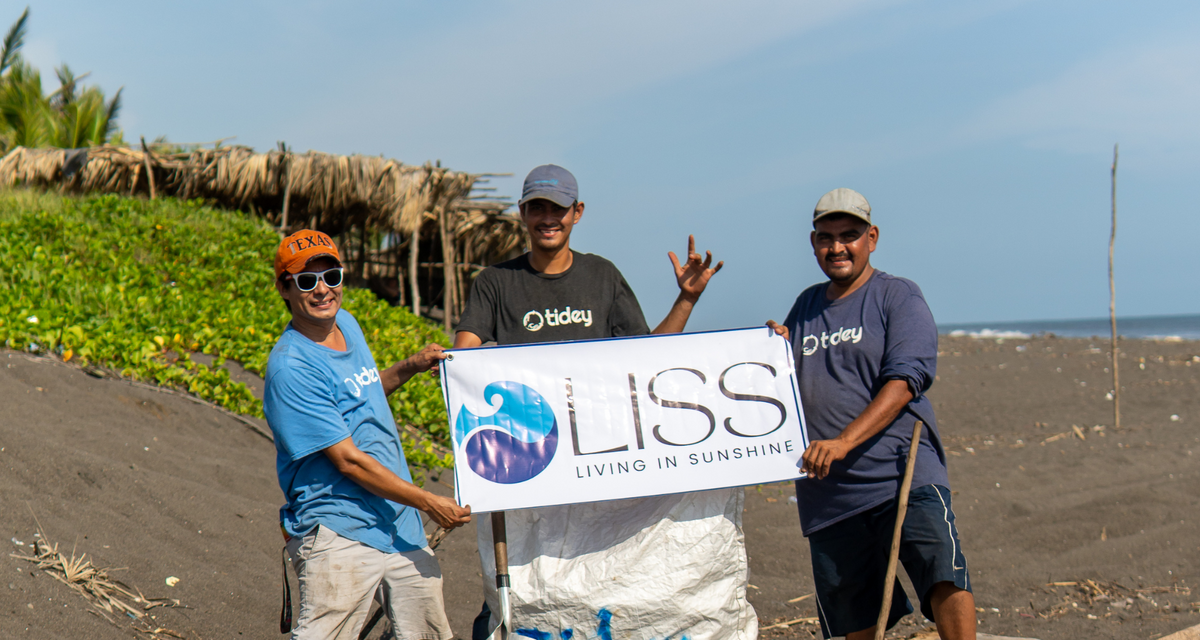 LISS | Freestanding Vertical Surfboard Rack