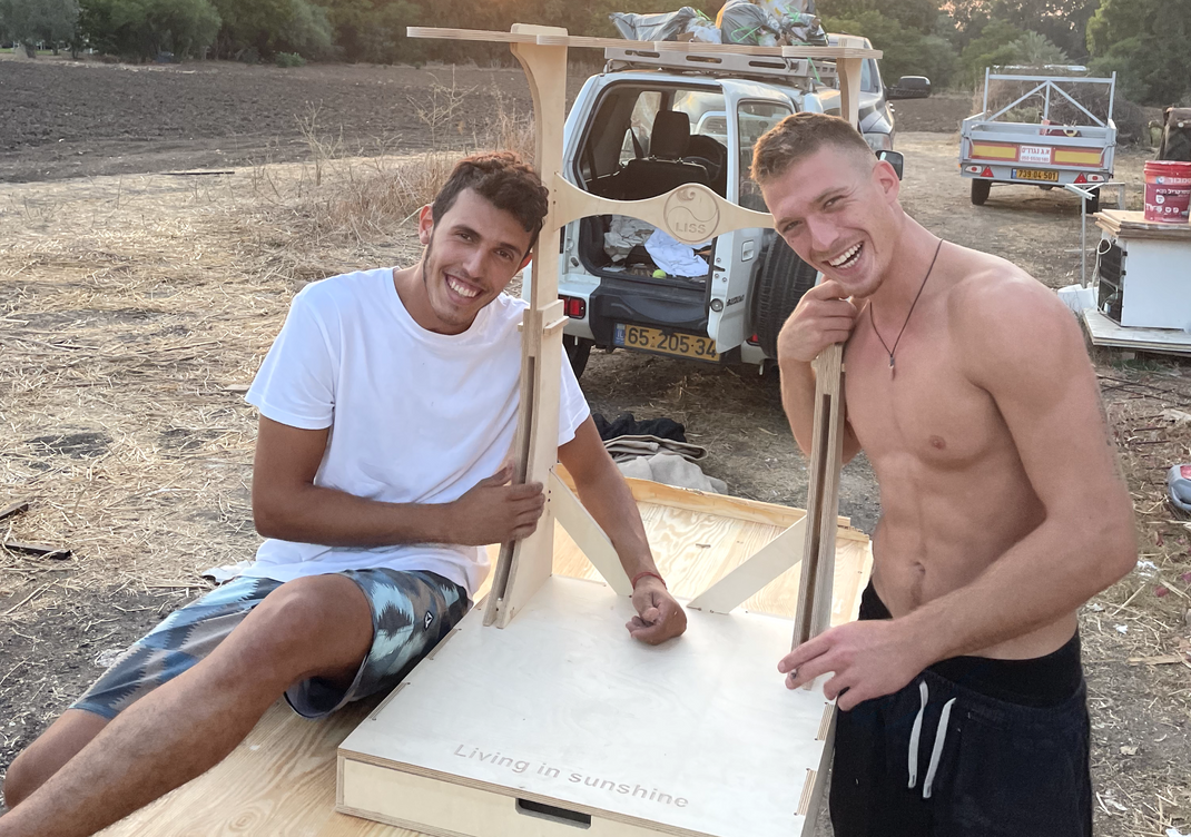 LISS | Freestanding Vertical Surfboard Rack